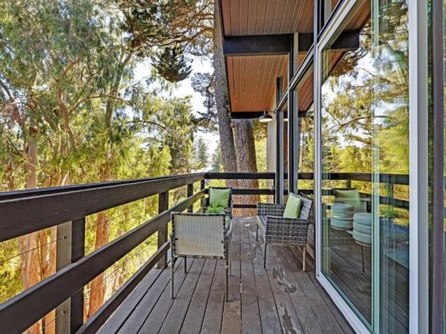 7194 Sayre Dr, Oakland, CA 94611