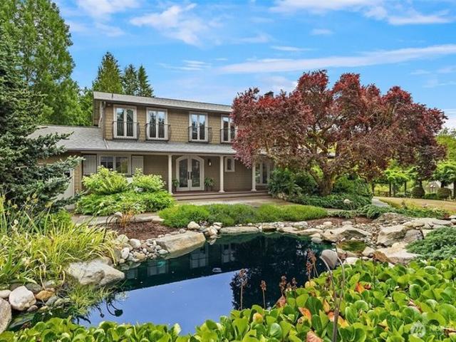 7195 NE High School Rd, Bainbridge Island, WA 98110