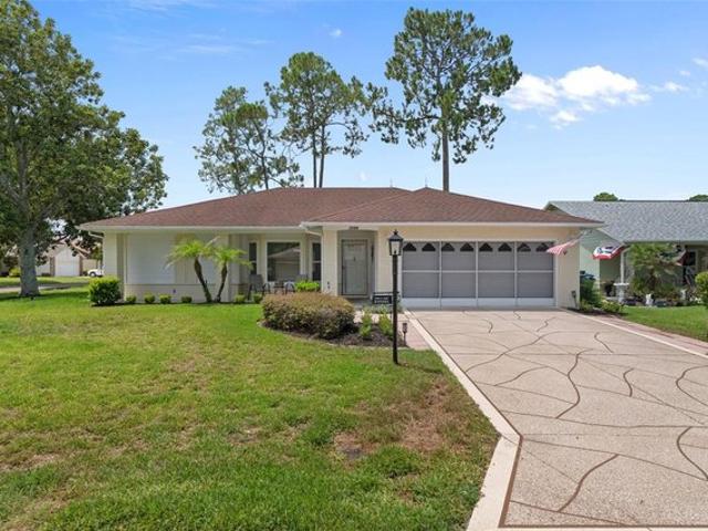7196 Crown Oaks Dr, Spring Hill, FL 34606