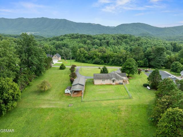7197 Old Tuckaleechee Road