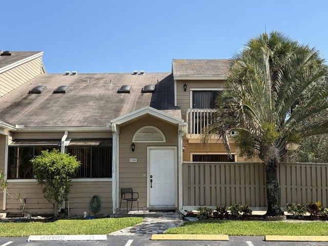 7199 Sportsmans Dr, North Lauderdale, FL 33068