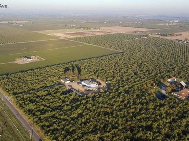 7190 Eucalyptus Ave, Winton, CA 95388