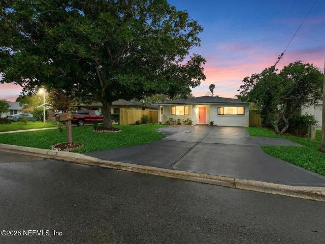 719 14th Ave S, Jacksonville Beach, FL 32250 | MLS #2140