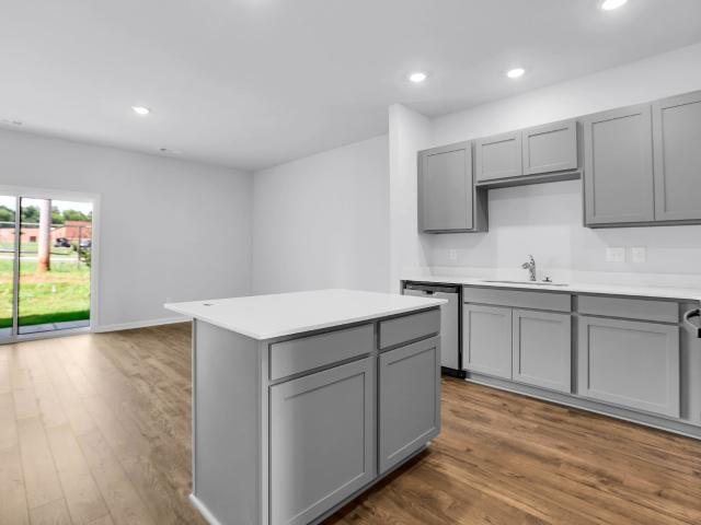 719 Ashbrook Dr