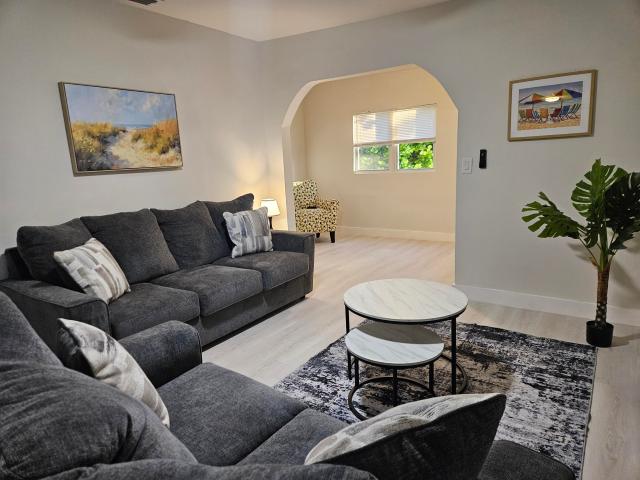 719 Briggs St, West Palm Beach, FL 33405 | MLS #R11138 | Compass