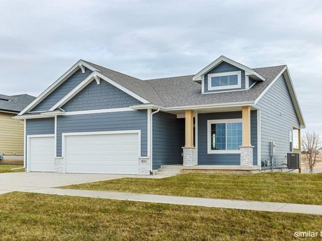 719 E Bridge Rd, Polk City, IA 50226