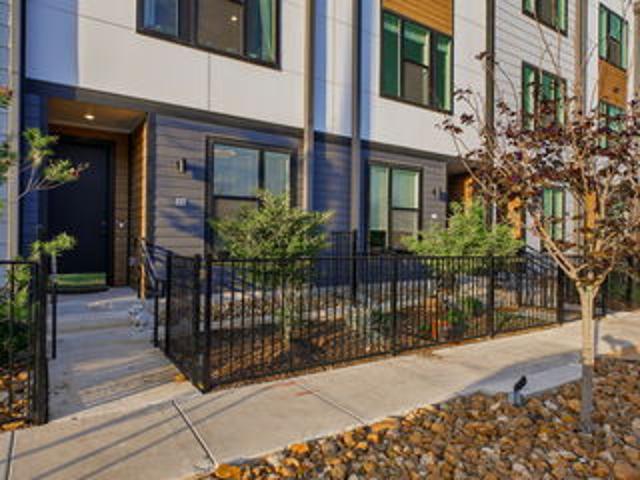 719 E Locust St Unit 4107