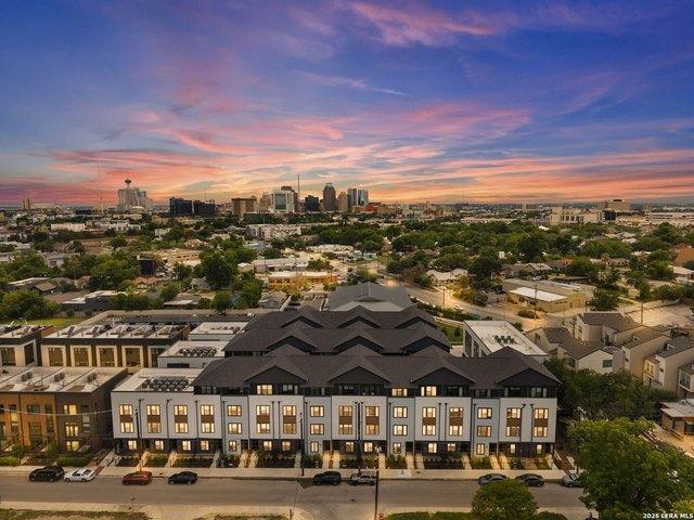 719 E Locust St Unit 2106, San Antonio, TX 78212