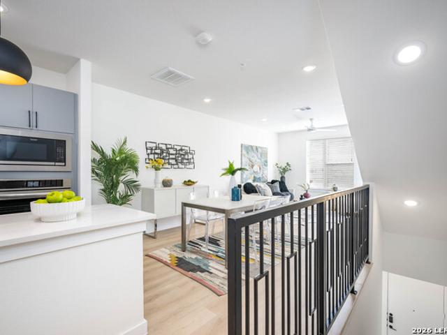 719 E Locust, Unit 2108