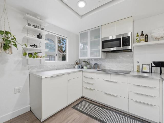 719 Eastshore 47