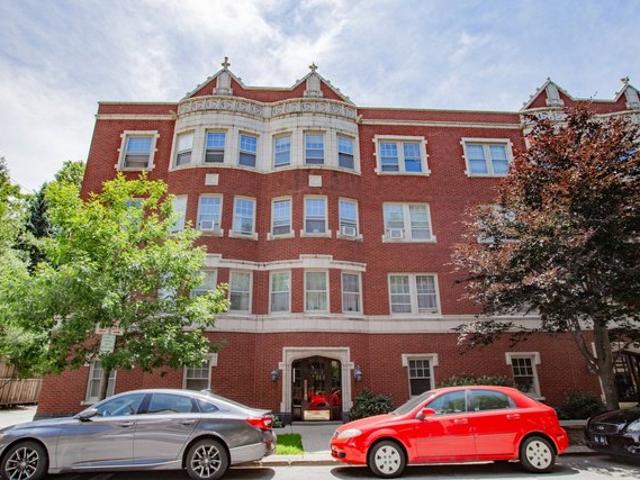 719 Erie St Apt 3A, Oak Park, IL 60302