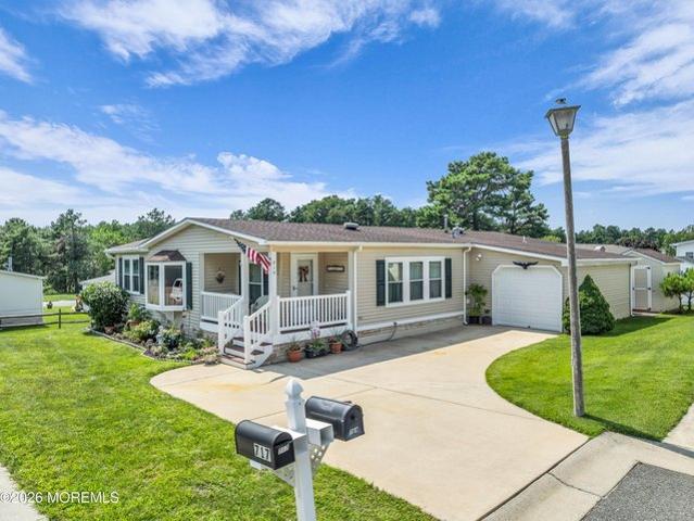 719 Evergreen Ct, Manchester, NJ 08759