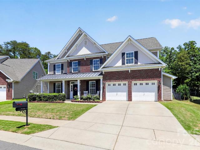 719 Fresia Drive