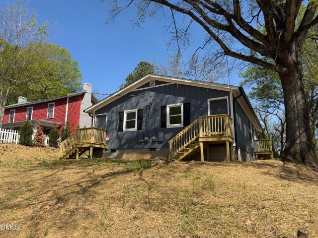 719 Holloway Street