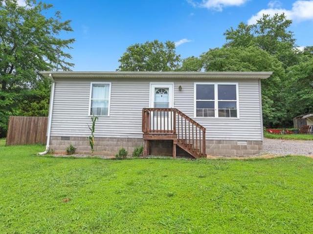 719 Hall St, Madisonville, KY 42431