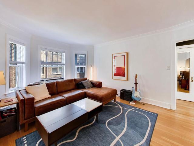 719 Hinman Avenue # 2W