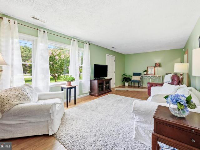 719 Old Love Point Road