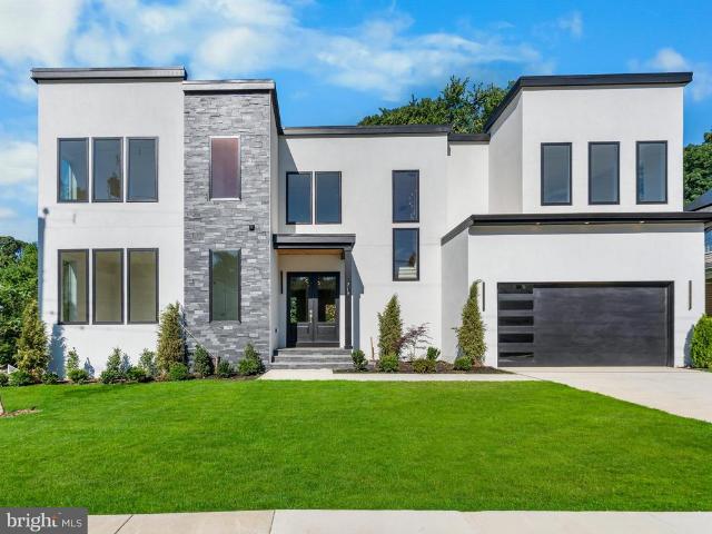 719 Meadow Lane SW