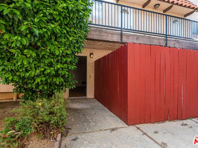 719 N Eucalyptus Ave, Unit 6A, Inglewood, CA 90302 | MLS #26673 | Compass