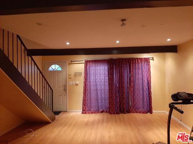 719 N Eucalyptus Ave, Unit 6C, Inglewood, CA 90302 | Compass