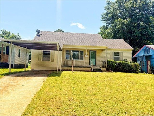 719 N Kelker St, Holdenville, OK 74848