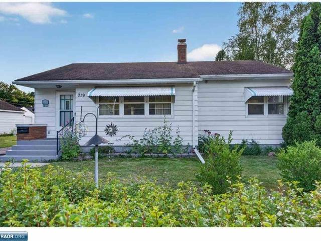 719 NW 2nd Ave, Chisholm, MN 55719