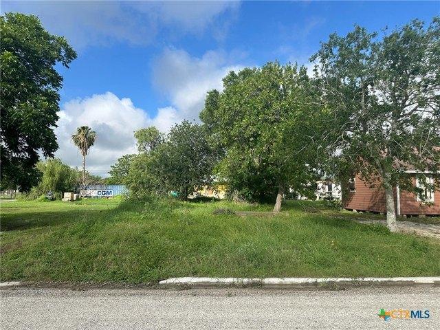 719 S Benavides St Lot 2, Port Lavaca, TX 77979