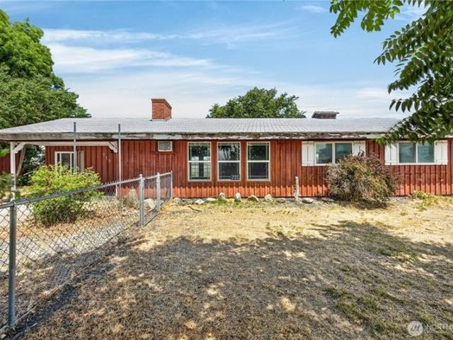719 S Catalpa St, Moses Lake, WA 98837