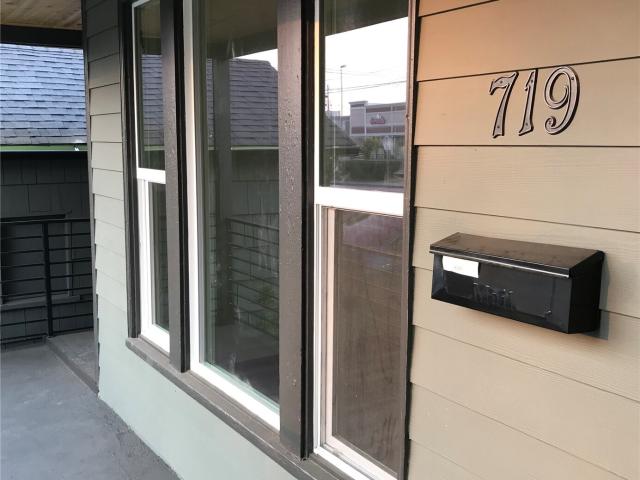 719 S Spraque Ave