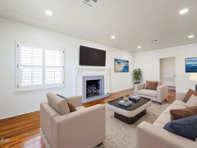 719 Philippine Street