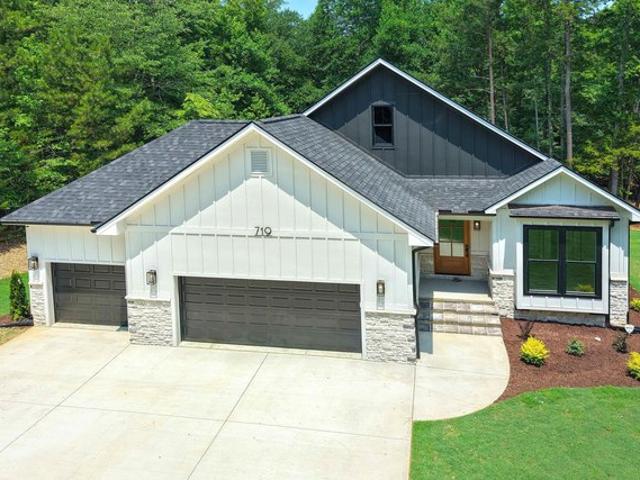 719 Pinson Farm Rd, Belton, SC 29627