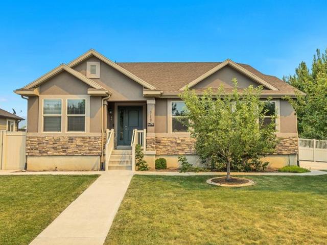 719 W Shavey Ln, Springville, UT 84663