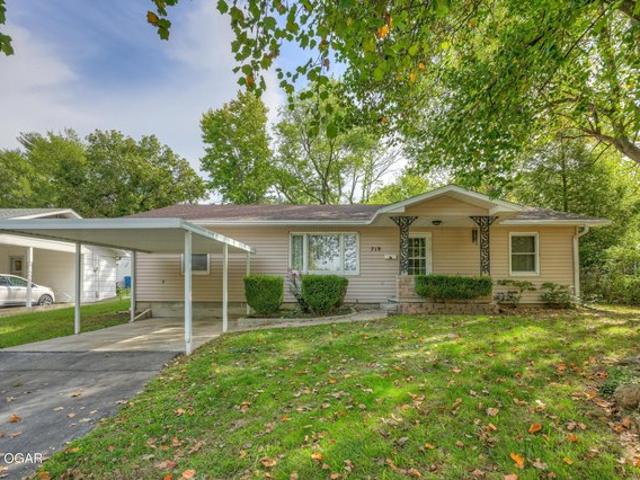 719 Terrace Pl, Neosho, MO 64850