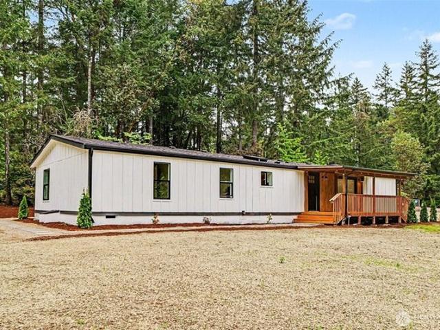 719 Tiedeman Rd SW, Lakebay, WA 98349