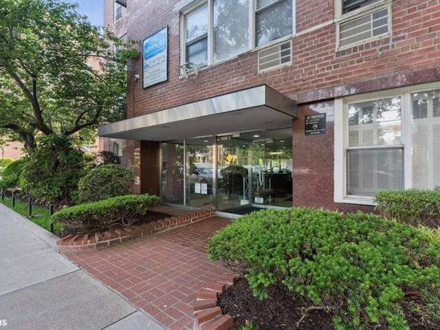 71 40 th St Unit 106, Queens, NY