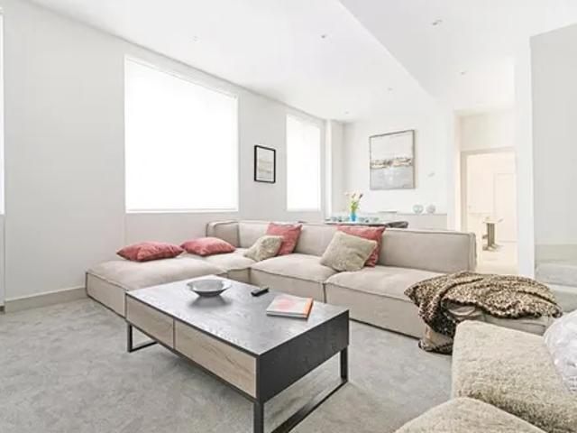 71 73 Portland Place, London, W1B 1QY, United Kingdom | 3 bed duplex for rent #124213593 | Rentberry
