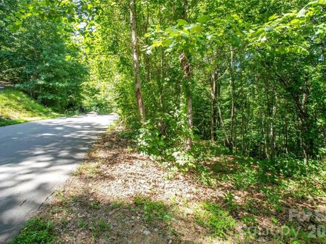 71 Timberwood Dr, Asheville, NC 28806