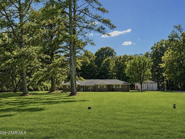 71 Tva Rd, West Point, MS 39773