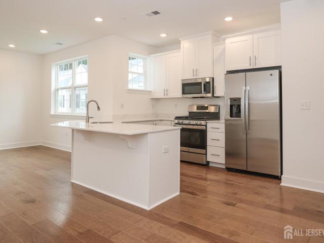 71 Veterans Way