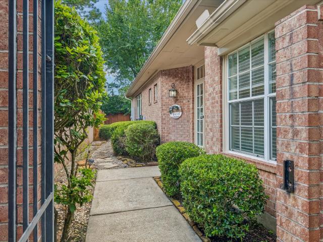71 W Honey Grove Place
