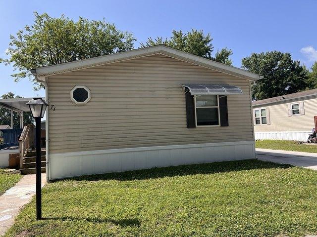 71 W Woodside Ter, Holland, OH 43528