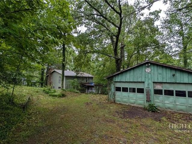 71 Warrior Ln, Newland, NC 28657