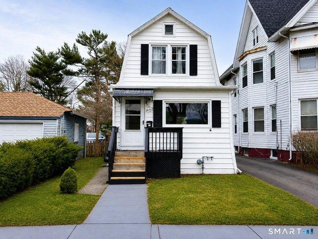71 White St, West Haven, CT 06516