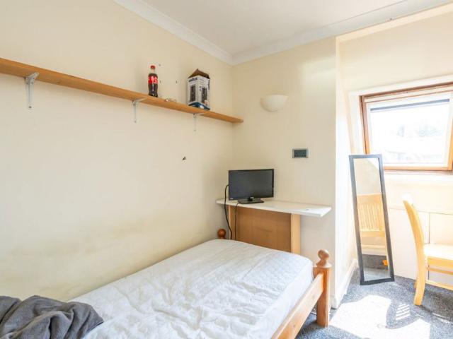 71, Winterbourne Road, Chichester