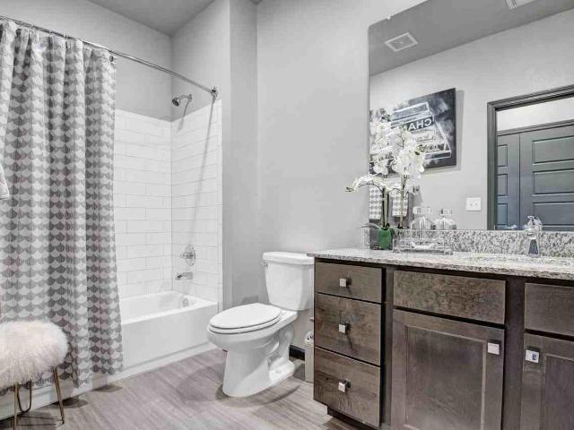 71 at Tulsa Hills 2 Bedroom Apartment for Rent at 7224 S Elwood Ave, Tulsa, OK 74132