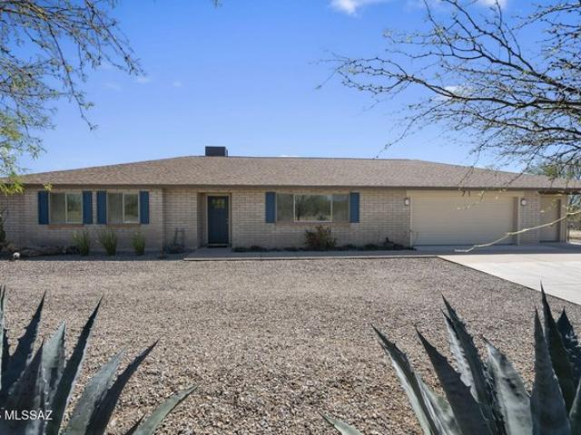 71 Avenida Pastor, Rio Rico, AZ 85648
