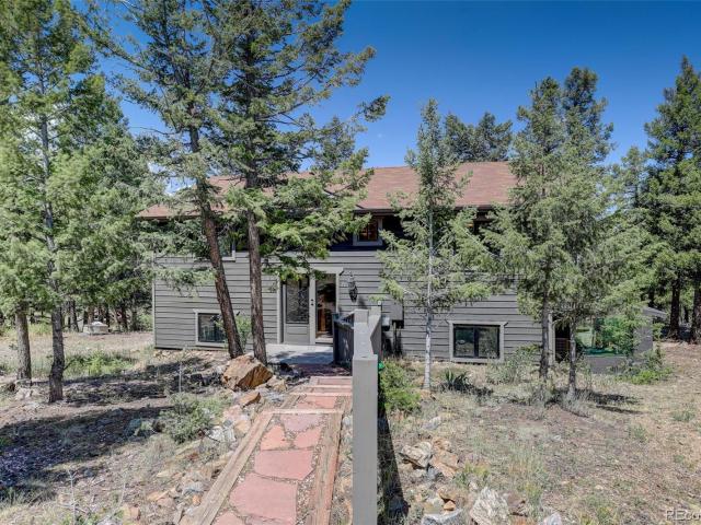 71 Columbine Drive