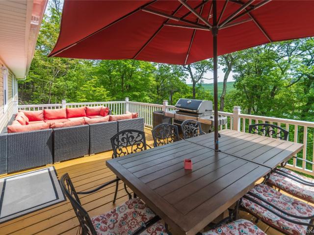 71 Deer Trail N