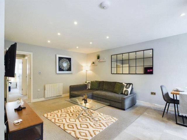 71 Drury Lane, London WC2B, Studio to rent, £3,000 pcm | PrimeLocation