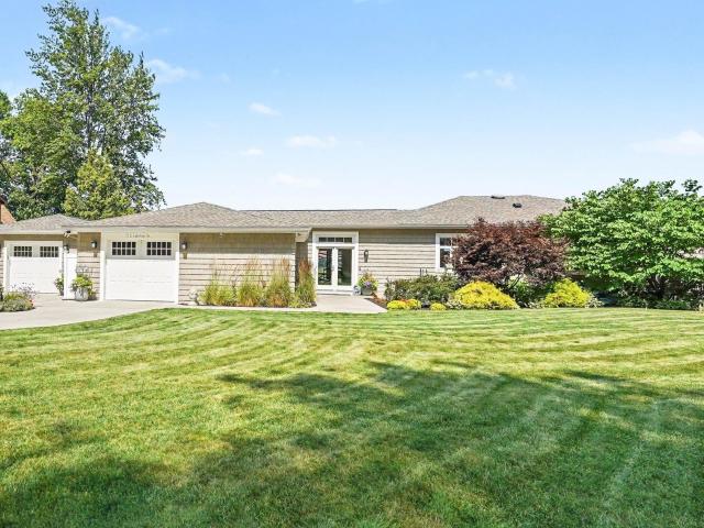 71 E Lakeshore Drive
